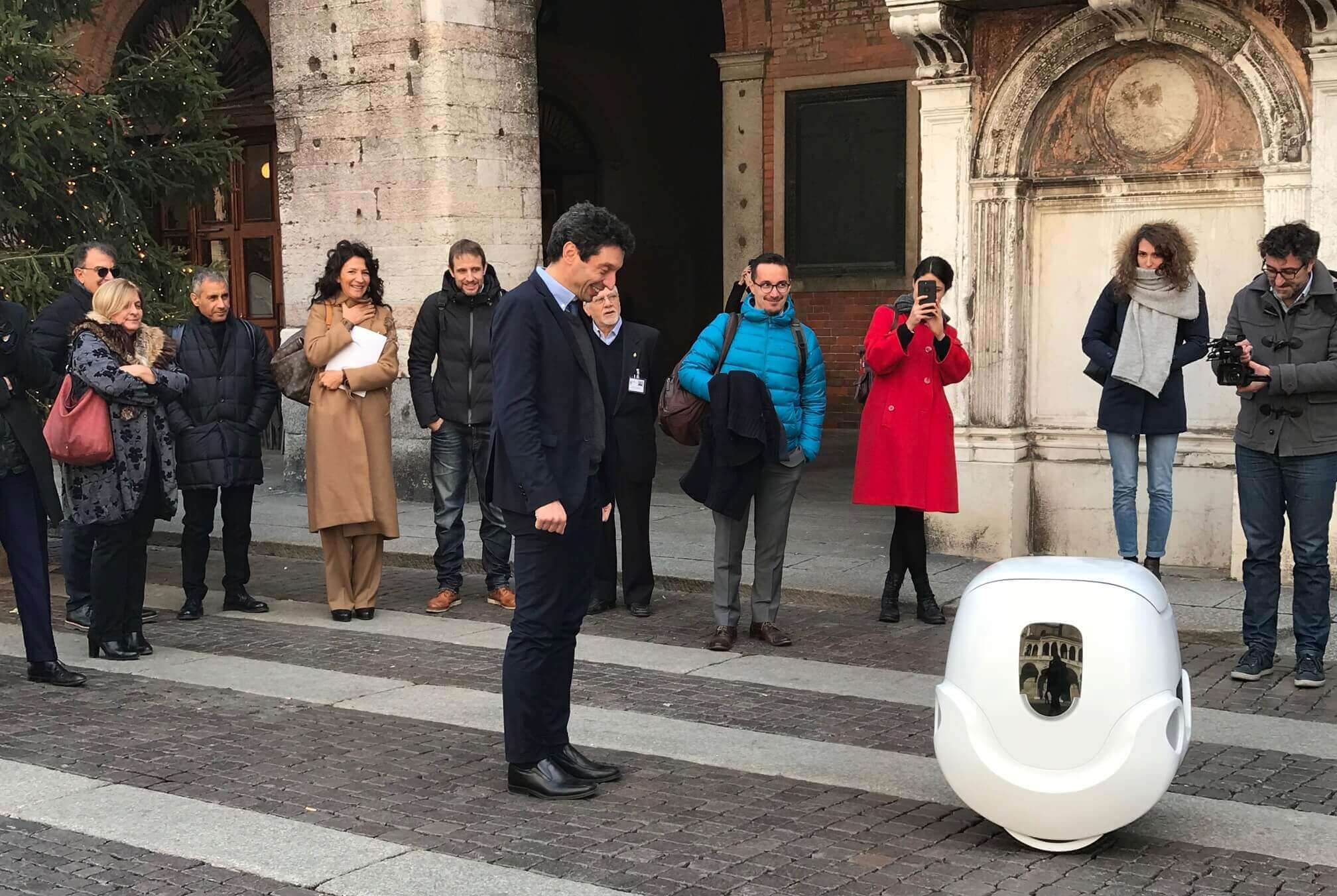 A Cremona la prima consegna ufficiale di Yape, il fattorino-robot - Microdata Group